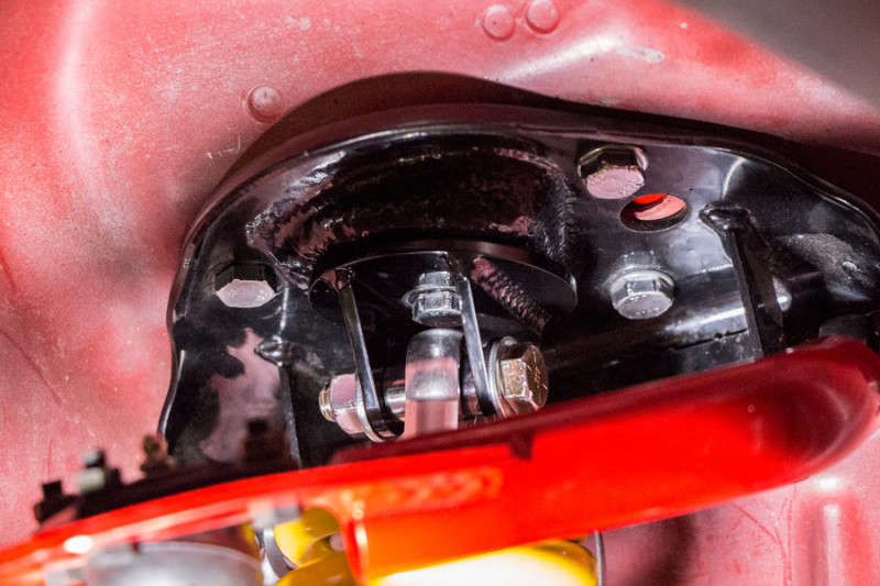 UMI Performance Struts/Shocks for | UMI-2048 | Fitment Industries