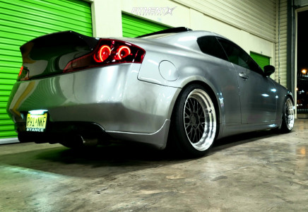 2006 INFINITI G35 Base with 19x9.5 ESR Sr01 and Ironman 235x35 on ...