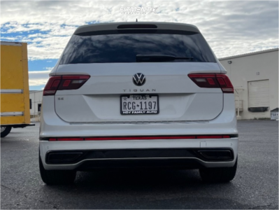 2022 Volkswagen Tiguan SE R-Line with 20x10.5 Niche Gamma and ...