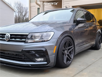 2021 Volkswagen Tiguan SE R-Line Black with 20x10.5 ESR Rf15 and ...