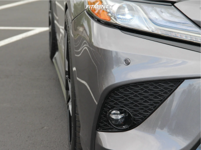 2018 Toyota Camry XSE with 19x8.5 Rohana RFX11 and Continental 245x40 ...