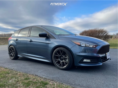 2018 Ford Focus ST with 18x8.5 Konig Ampliform and Continental 235x40 ...