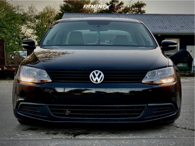 2012 Volkswagen Jetta TDI Premium with 18x8.5 Rotiform Six and Hankook ...