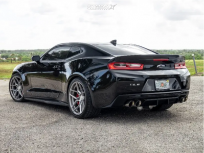 2018 Chevrolet Camaro SS 1LE with 20x10 Rohana Rfx11 and Nitto 285x30 ...