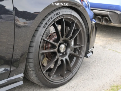 2018 Volkswagen Golf R Base with 19x8 OZ Racing Ultraleggera Hlt and ...