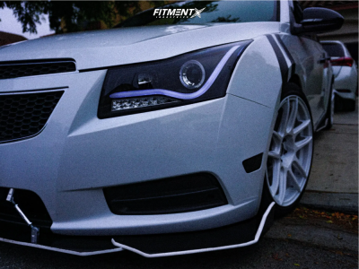 2014 Chevrolet Cruze LT with 18x8.5 ESR Cs8 and Vercelli 225x40 on ...