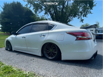 2015 Nissan Altima S with 18x8.5 XXR 571 and Toyo Tires 215x40 on Air ...