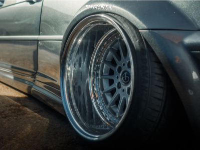 2004 BMW 320i Base with 18x11.75 BMW Style 32 and Vredestein 245x35 on ...