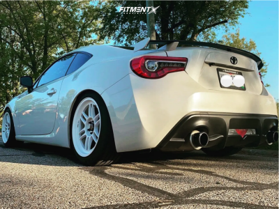 2019 Toyota 86 GT with 17x9.5 Enkei Rpf1 and Pirelli 225x35 on ...