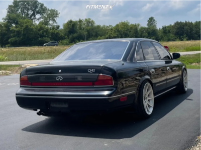 1995 INFINITI Q45 Base with 19x9 BMW Style 95 and Hankook 225x35 on ...