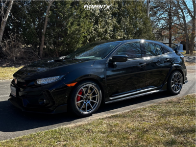 2021 Honda Civic Type R with 18x9.5 Enkei Triumph and Continental ...