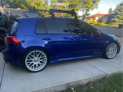 2017 Volkswagen Golf R Base with 19x8.5 Rotiform Rse and Continental ...