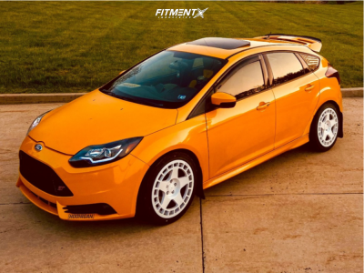 2013 Ford Focus ST with 18x8.5 Fifteen52 Turbomac and Falken 235x40 on ...