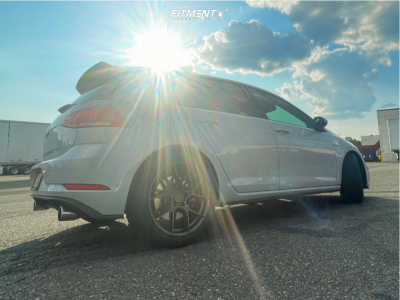 2018 Volkswagen GTI SE with 18x8.5 Aodhan Ah11 and Continental 245x40 ...