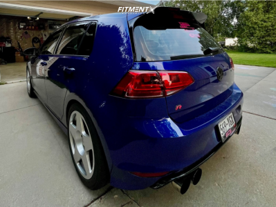 2016 Volkswagen Golf R Base with 18x8.5 Fifteen52 Tarmac and Toyo Tires ...