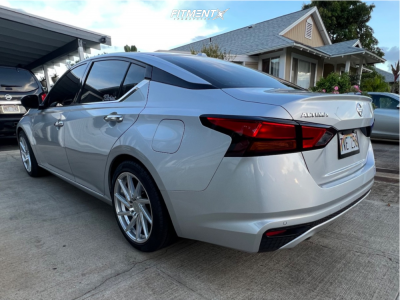 2019 Nissan Altima SL with 18x8.5 F1R F29 and Vercelli 235x45 on ...