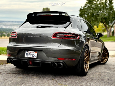 2016 Porsche Macan Turbo with 20x10.5 Vossen MX-3 and Continental ...