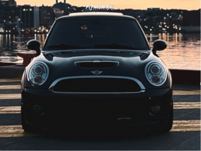 2010 Mini Cooper John Cooper Works with 17x8 Rotiform Las-r and ...