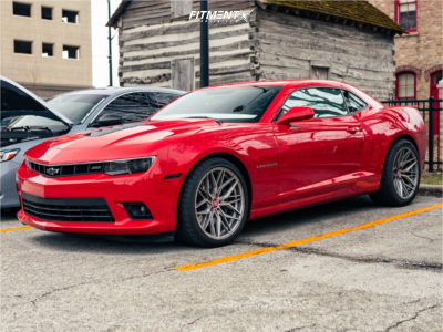 2015 Chevrolet Camaro SS with 20x10 Rohana Rfx17 and Atturo 275x35 on ...