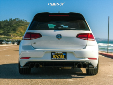 2018 Volkswagen Golf R Base with 18x8.5 Work Emotion Zr10 and Yokohama ...