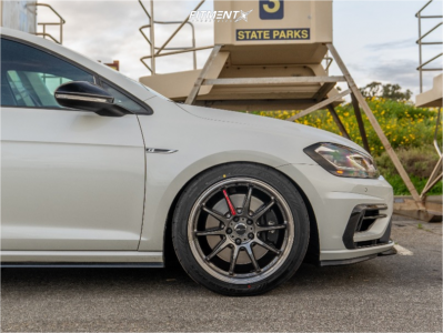 2018 Volkswagen Golf R Base with 18x8.5 Work Emotion Zr10 and Yokohama ...