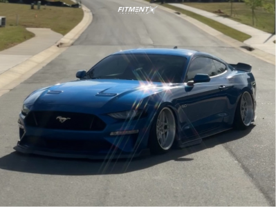 2020 Ford Mustang GT with 19x10.5 ESR Cs15 and Nitto 245x35 on Air ...