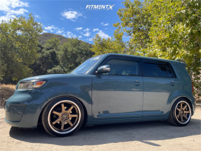 2009 Scion XB with 18x8.5 38 F1R Fc7 and 225/40R18 Nexen Cp672 and ...