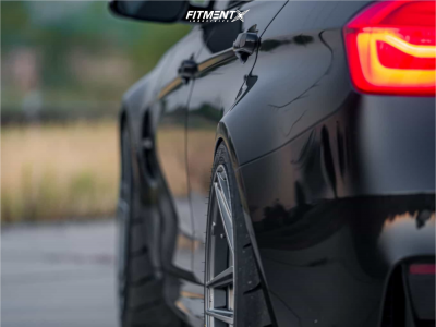 2015 BMW M3 Base with 19x10 Variant Xenon and Toyo Tires 265x35 on Air ...