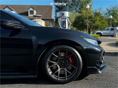 2021 Honda Civic Type R with 18x9.5 Konig Ampliform and Continental ...