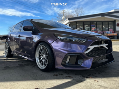 2015 Ford Focus with 18x9.5 44 Enkei Nt03 and 235/45R18 Continental ...