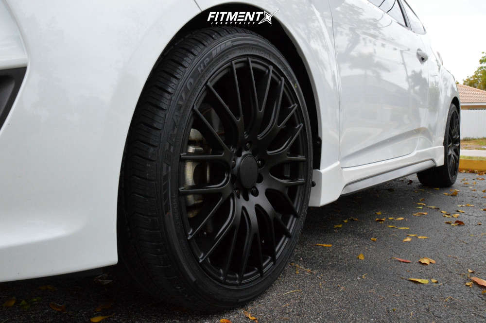 2016 Hyundai Veloster Turbo with 18x7.5 Drag Dr69 and Maxxis 225x40 on ...