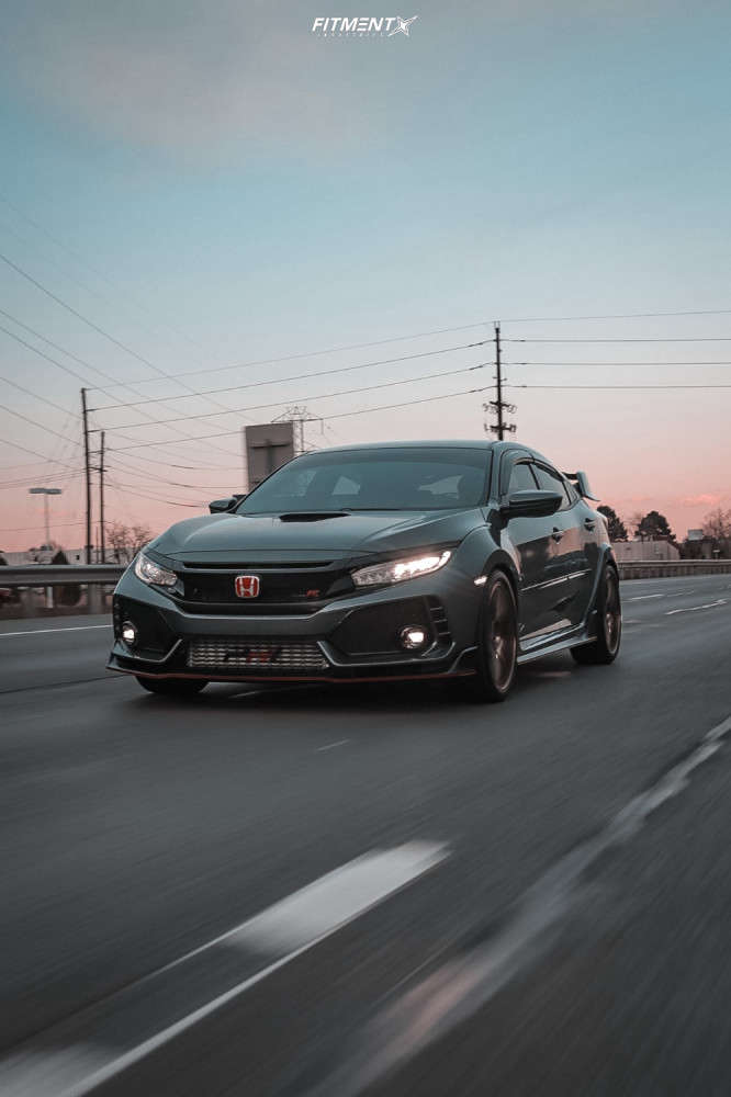 2019 Honda Civic Type R with 19x8.5 Konig Freeform and Continental ...