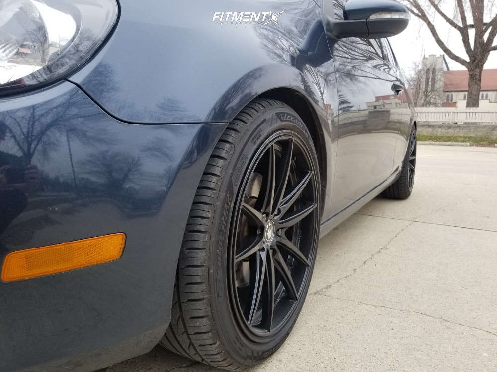 2012 Volkswagen Golf Comfortline with 18x8 Konig Oversteer and Lexani ...