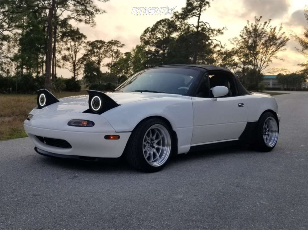 1995 Mazda MX-5 Miata Base with 15x8 F1R F05 and Toyo Tires 195x45 on ...