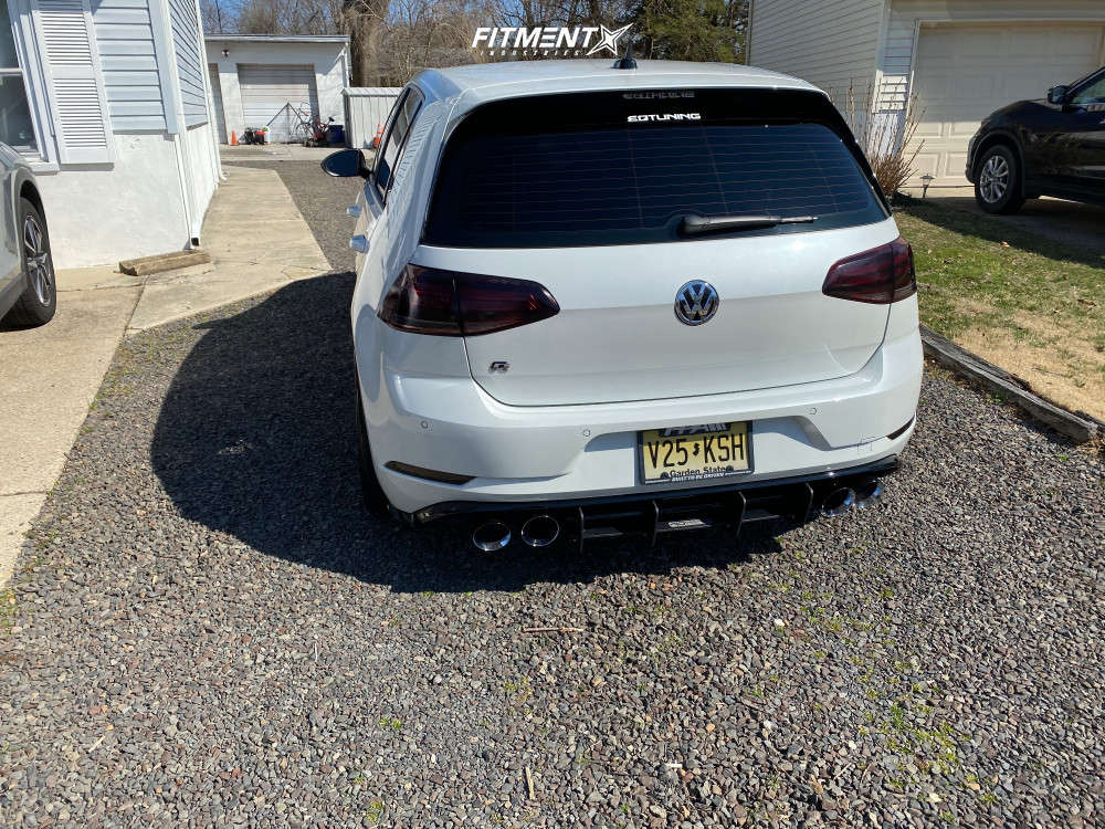 2018 Volkswagen Golf R Base with 18x8.5 Konig Ampliform and Toyo Tires ...