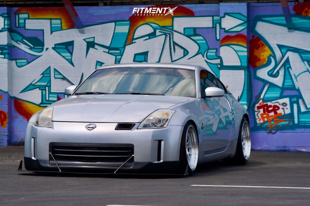 2006 Nissan 350Z Base with 18x10.5 Aodhan DS06 and Firestone 255x35 on ...
