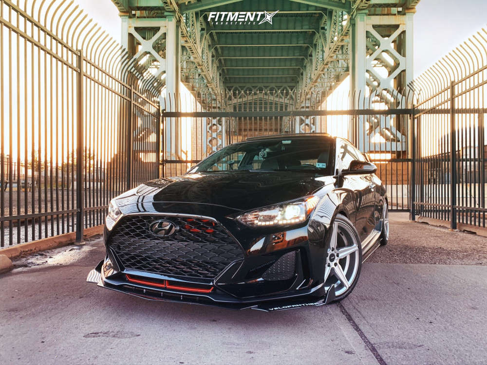2019 Hyundai Veloster Turbo Tech with 18x8 Advanti Racing Cammino and ...