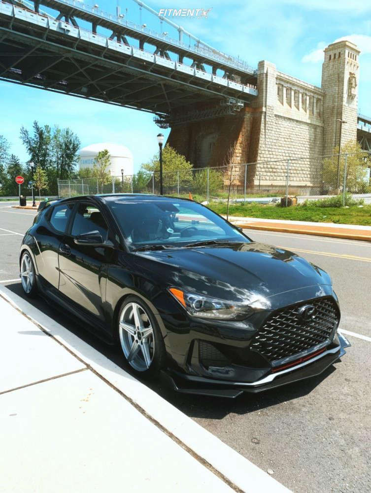 2019 Hyundai Veloster Turbo Tech with 18x8 Advanti Racing Cammino and ...