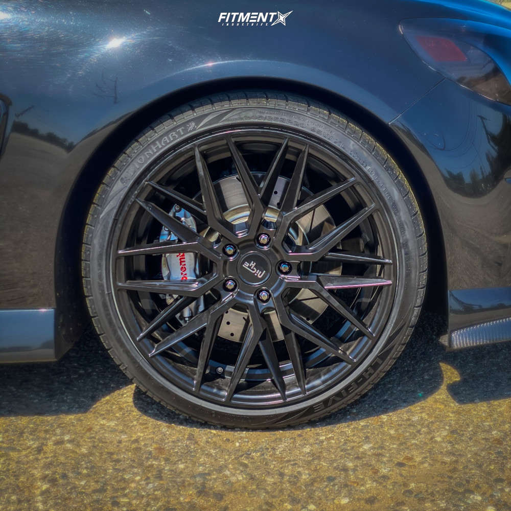 2015 Chevrolet SS Base with 20x9 Niche Gamma and Lionhart 245x35 on ...