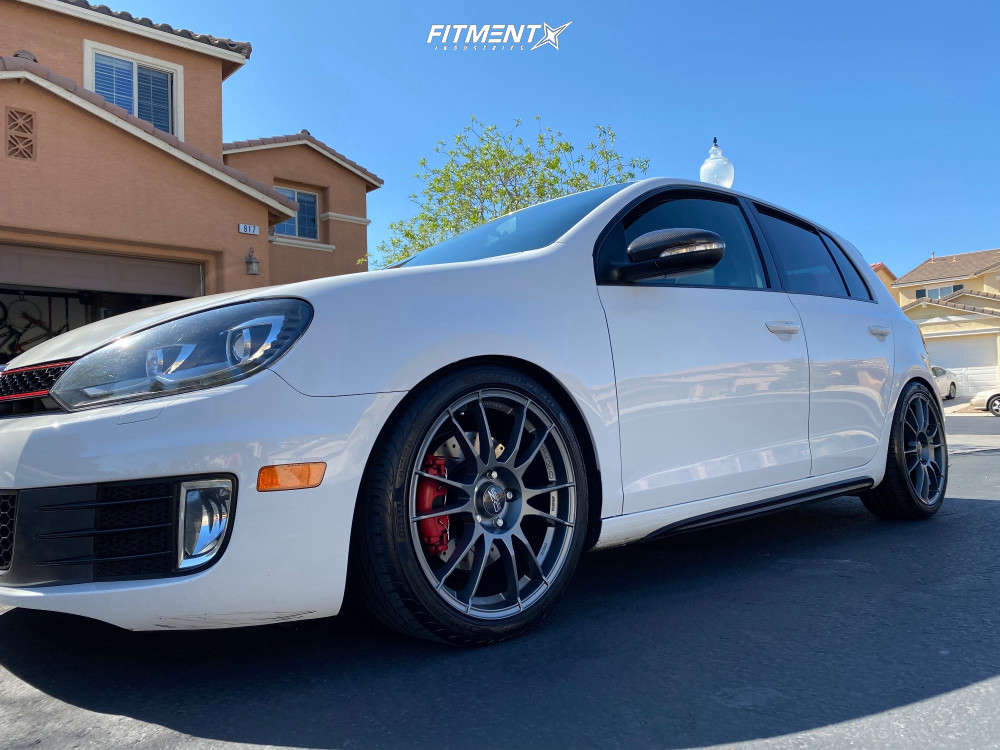 2014 Volkswagen GTI Wolfsburg Edition with 18x8 OZ Racing Ultraleggera ...
