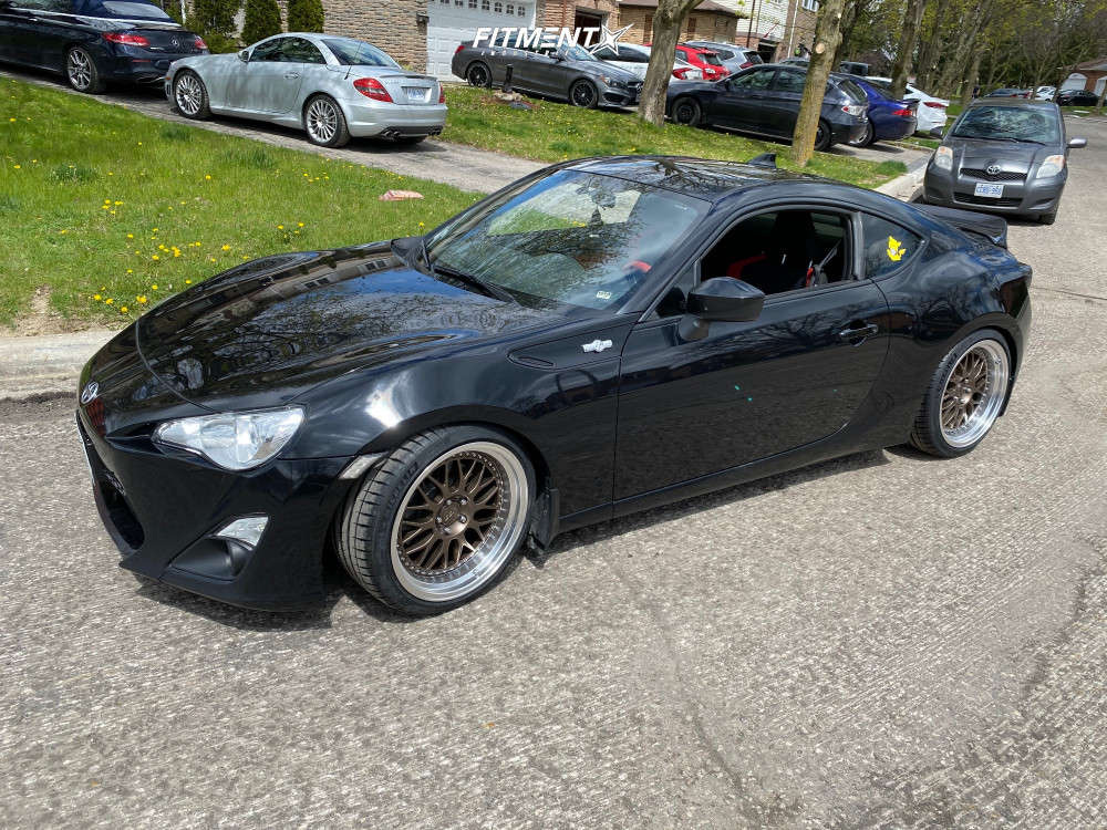 2015 Scion FR-S Base with 18x9.5 ESR Sr01 and Michelin 245x35 on ...