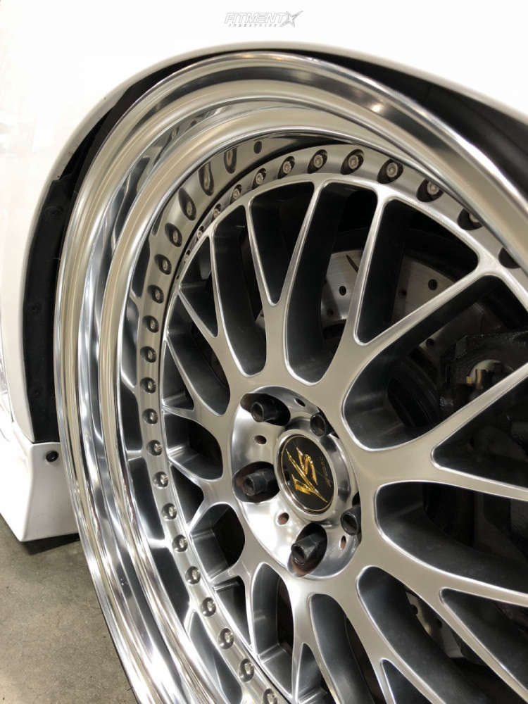 2015 Toyota Sienna SE with 20x10.5 Work VS XX and Falken 245x40 on Air ...