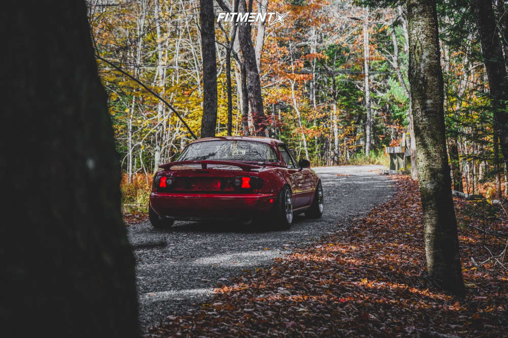 1990 Mazda MX-5 Miata Base with 15x8 Enkei 92 and Nankang 195x50 on ...