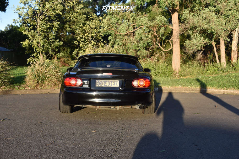 2000 Mazda MX-5 Miata Base with 15x8 Work Emotion Cr Kiwami and Hankook ...