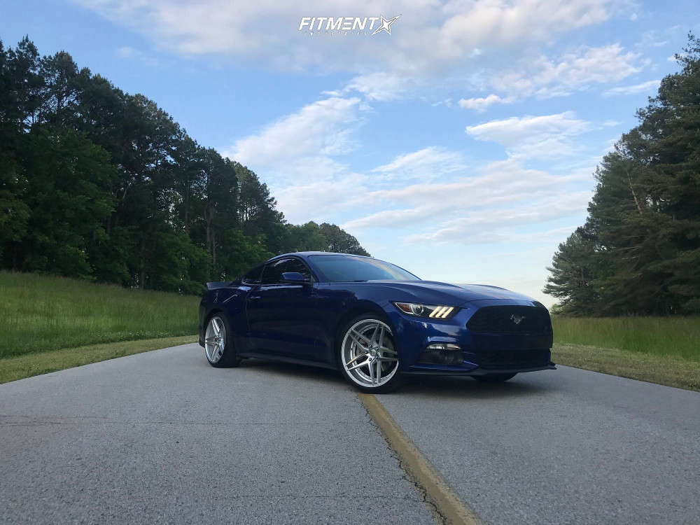 2015 Ford Mustang EcoBoost Premium with 20x10 Rosso Reactiv and Toyo ...