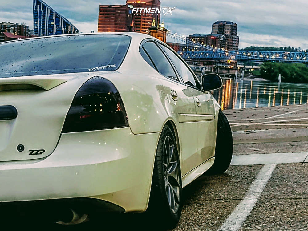 2004 Pontiac Grand Prix GTP with 18x8 Niche Misano and Continental ...