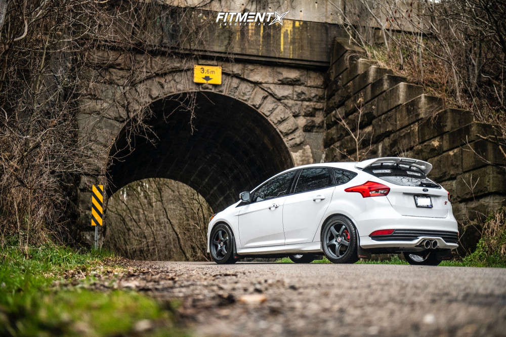 2015 Ford Focus ST with 18x8.5 Rays Engineering 57cr and Michelin ...