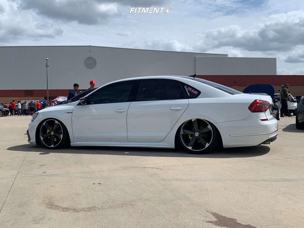 2018 Volkswagen Passat R-Line with 19x8.5 4Play Au29 and Toyo Tires ...