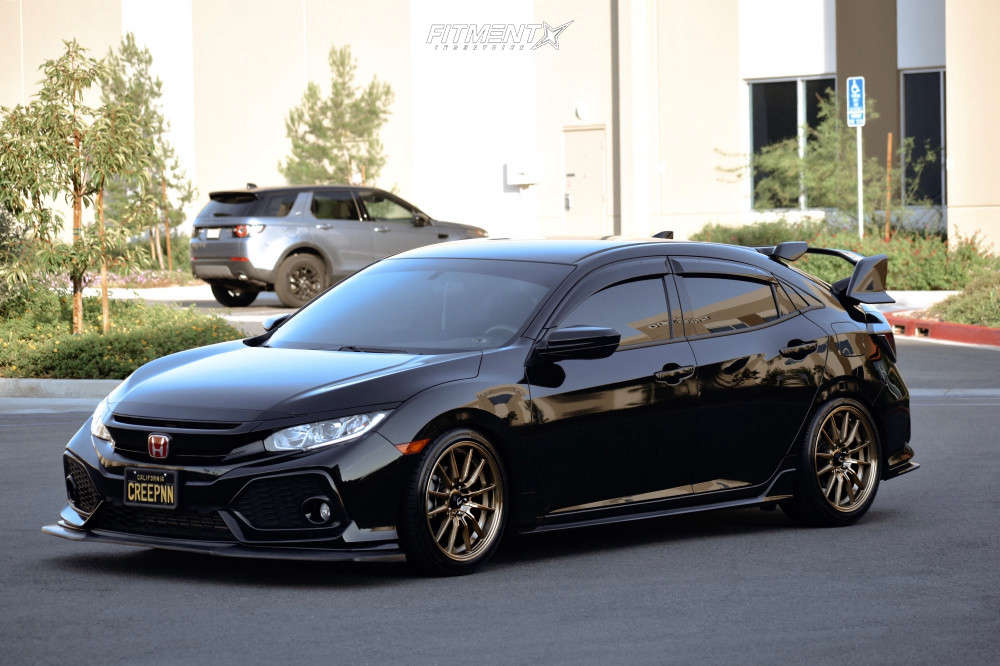 2018 Honda Civic Sport with 18x8.5 Cosmis Racing R1 and Falken 235x40 ...