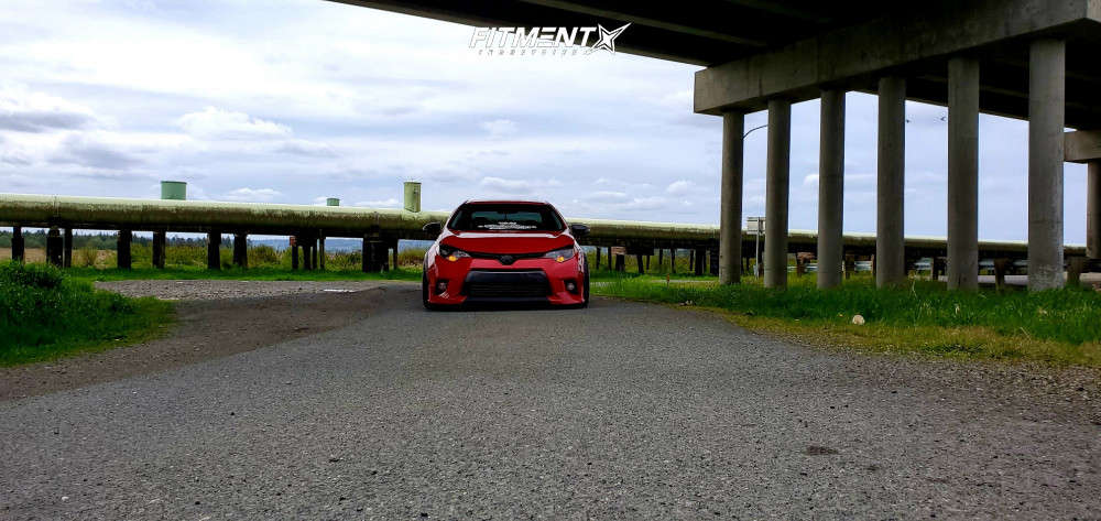2015 Toyota Corolla LE with 18x9.5 Cosmis Racing XT-206R and Federal ...